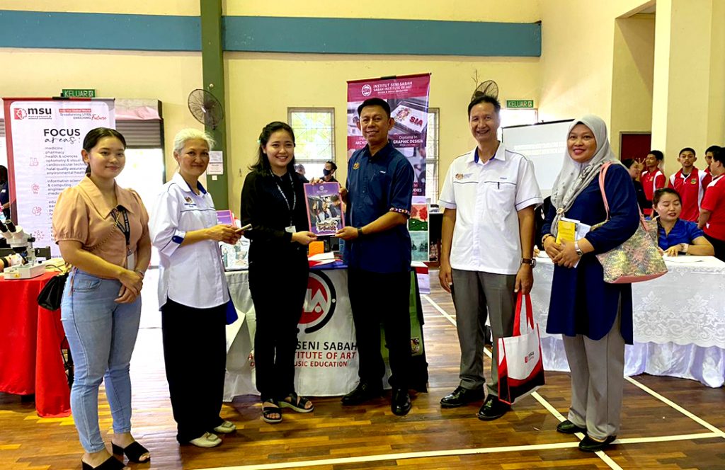 STEM Fiesta 2023 at SMK Limbanak Penampang – Sabah Institute of Art